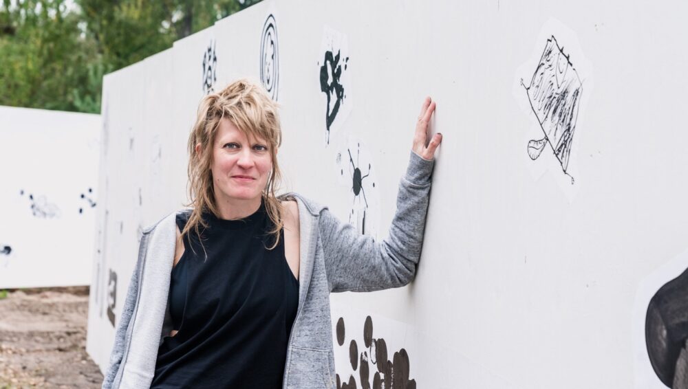 Metsolan otukset ilahduttavat lasten ja kuvataitelija Laura Merzin ...